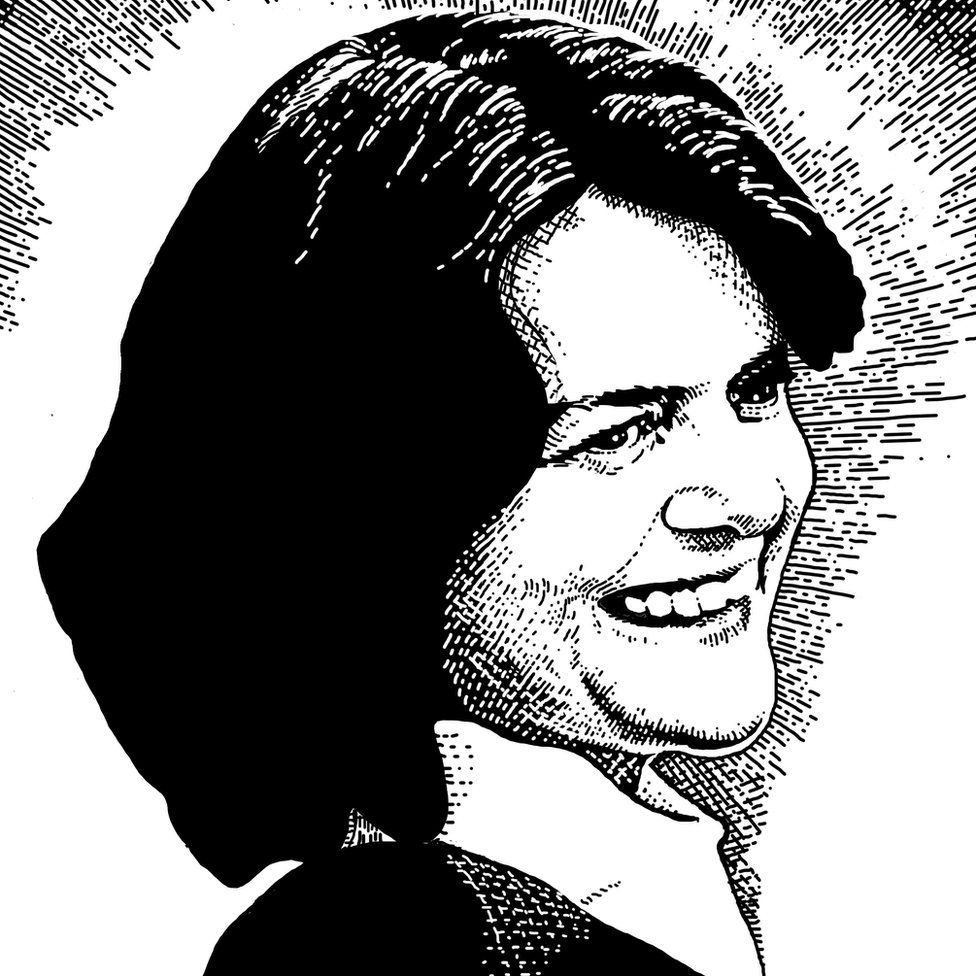 Public vote on first heroine to enter Hall of Heroes - BBC News