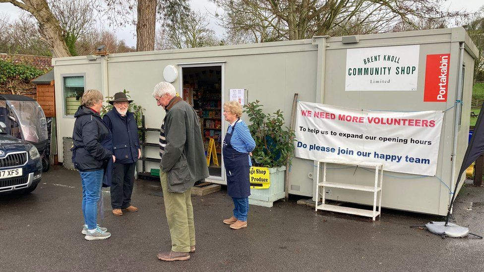 Somerset: Brent Knoll community shop to get permanent site - BBC News