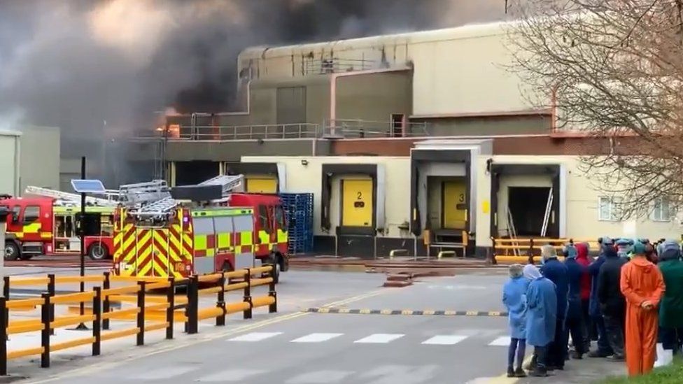 Wakefield bakery fire thick black smoke covers city - BBC News