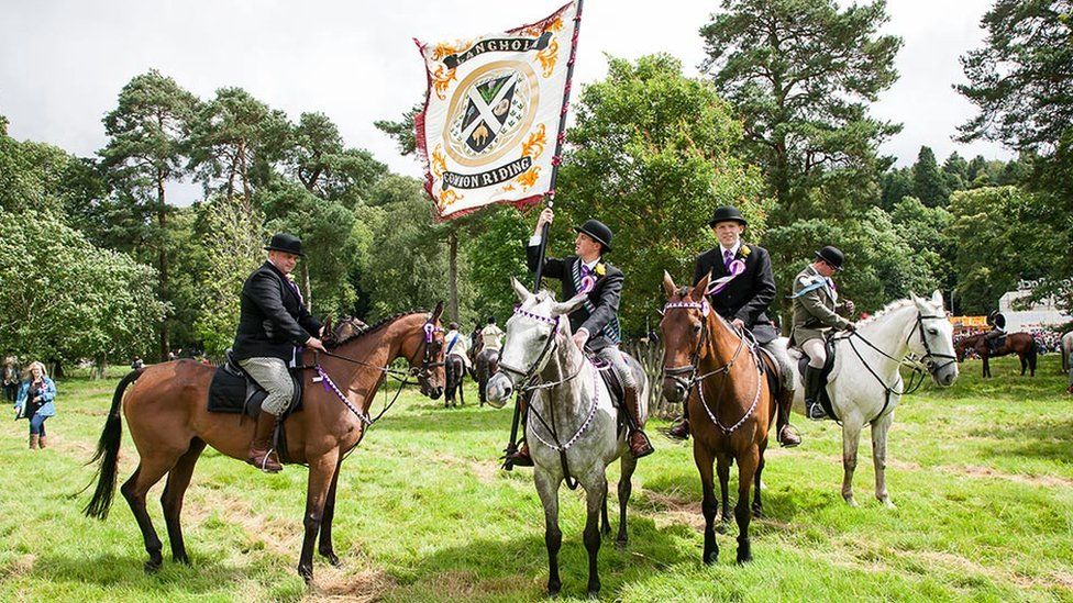 In pictures: Langholm Common Riding - BBC News