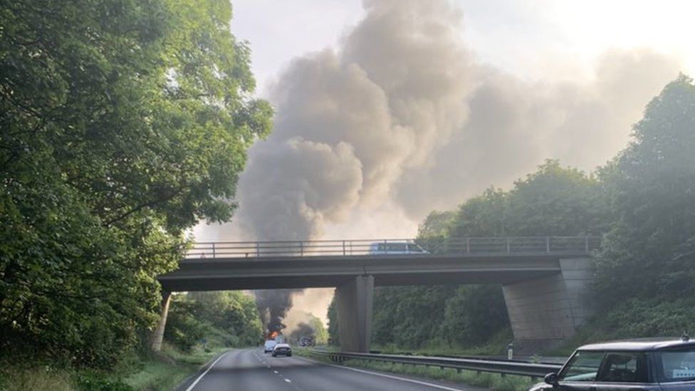 A64 Tadcaster: Crane fire closes road eastbound overnight - BBC News
