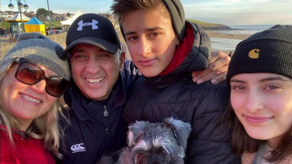 Covid: 'Miracle' survivor Mal Martin feared his life was over - BBC News