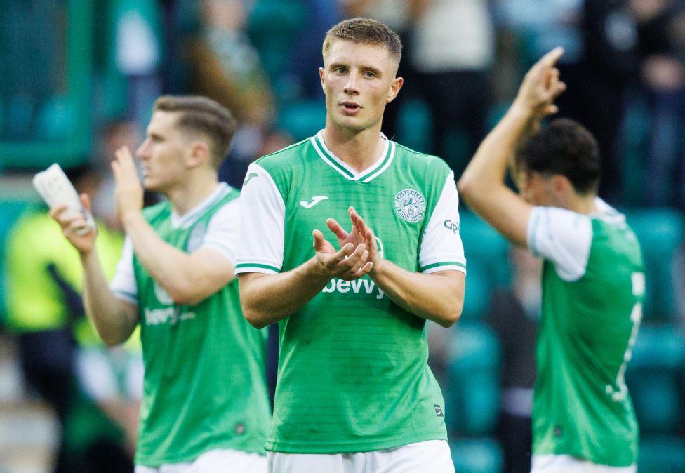 Hibs seek new recruits & first league win - BBC Sport