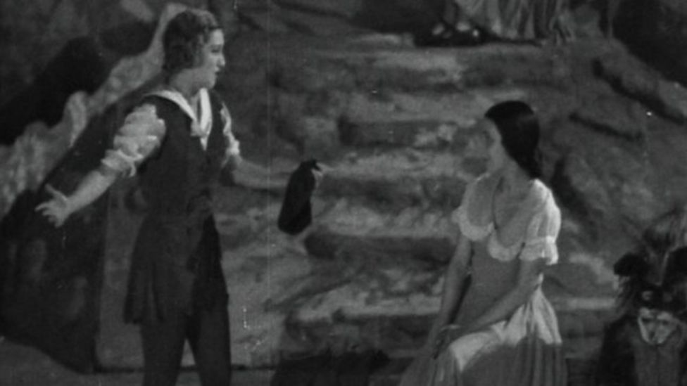 Oh yes it is: Why pantomime is such a British affair - BBC News