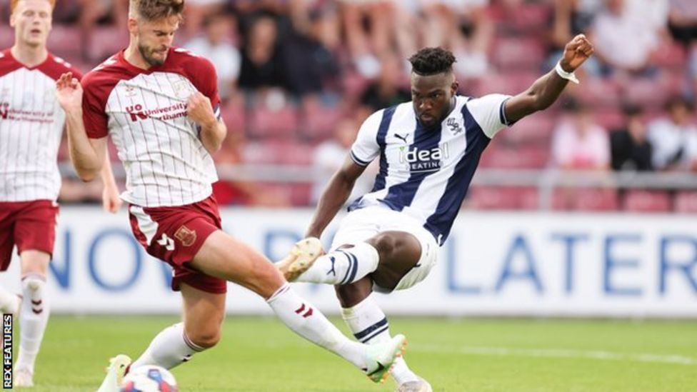 Daryl Dike: West Brom striker set for more time out after suffering ...
