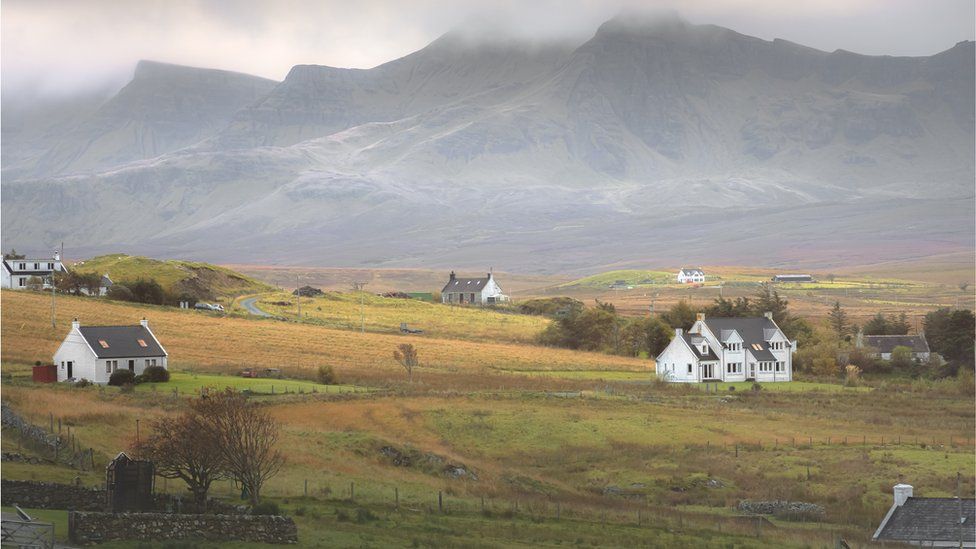 Cuid iomagaineach mu sgeama mhàil ghoirid - Naidheachdan a' BhBC