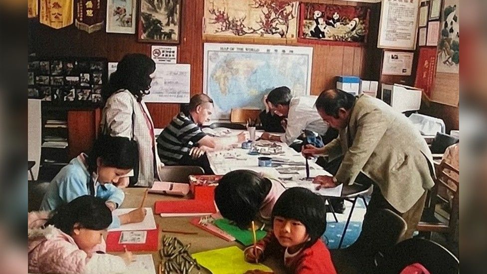 Exhibition explores life in Liverpool's Chinatown - BBC News