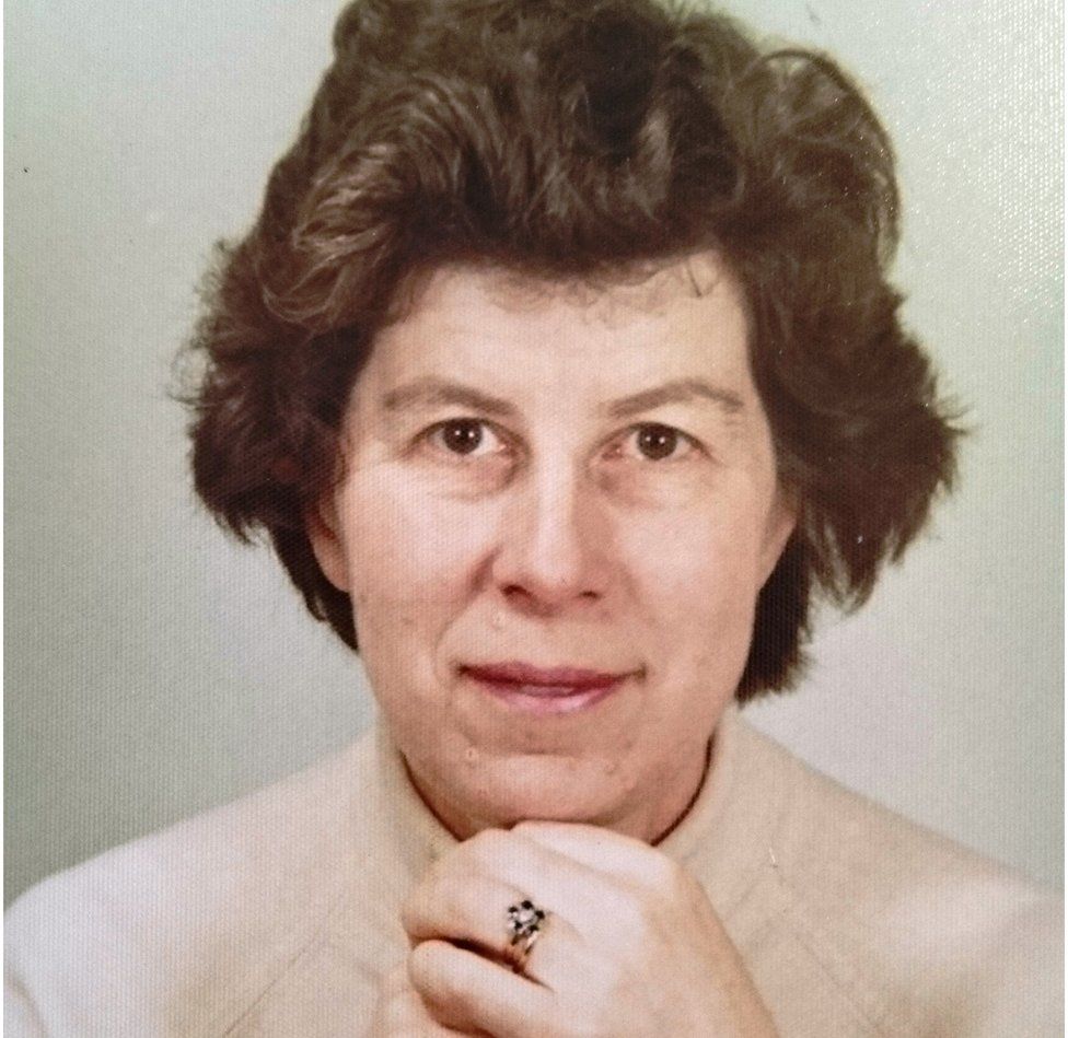 Tributes as World War Two code breaker Ann Mitchell dies aged 97 - BBC News