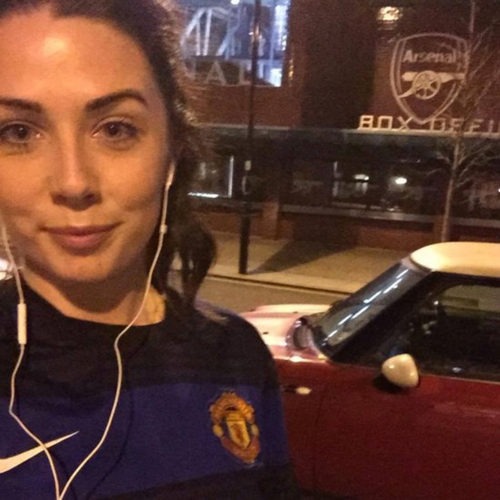 EU referendum: Football fans and LGBT groups join campaign trail - BBC News