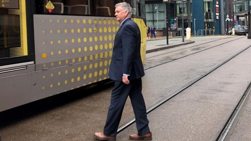 Manchester Airport over-the-limit pilot could fly again - BBC News