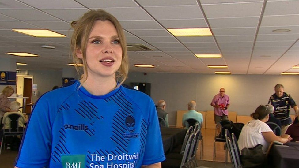 Worcester Warriors dementia cafe worried about future - BBC News