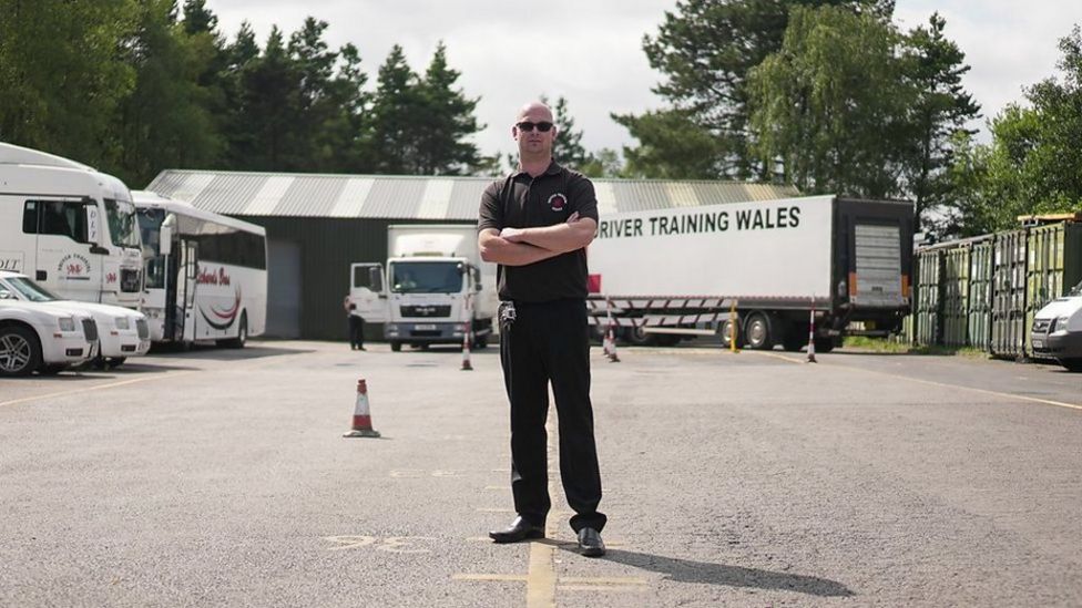 HGV driver shortage: Patient care risk over NHS deliveries - BBC News