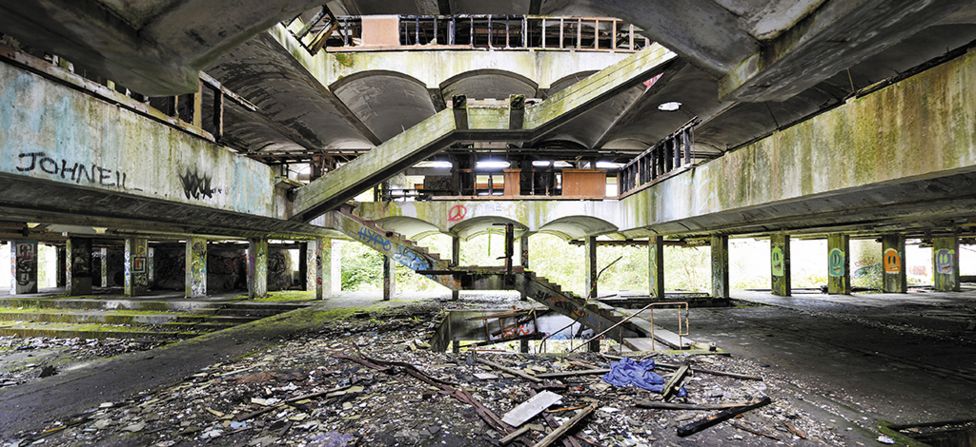 Life after death? Resurrecting a modern ruin - BBC News