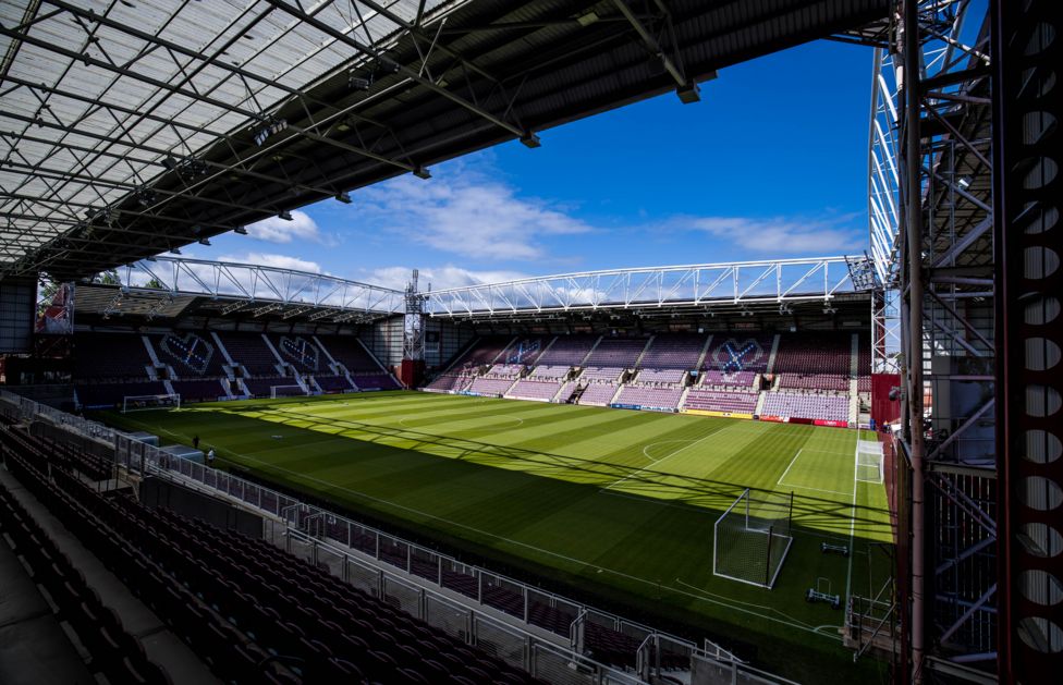 Hearts to play Leeds in pre-season friendly - BBC Sport
