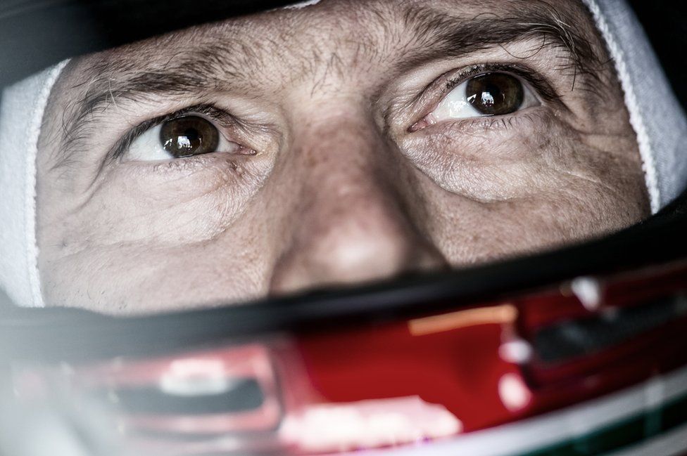 A photographer's view of Formula E - BBC News