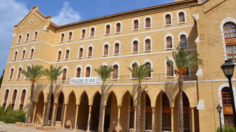 Syrian refugee students rebuild from Beirut - BBC News