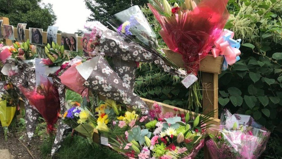 Cyhoeddi enw merch fu farw mewn afon yng Nghaerdydd - BBC Cymru Fyw