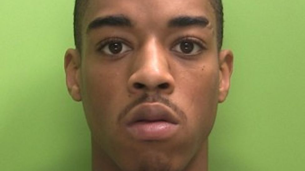 Robert Munce jailed over fatal car crash on A1 near Newark - BBC News