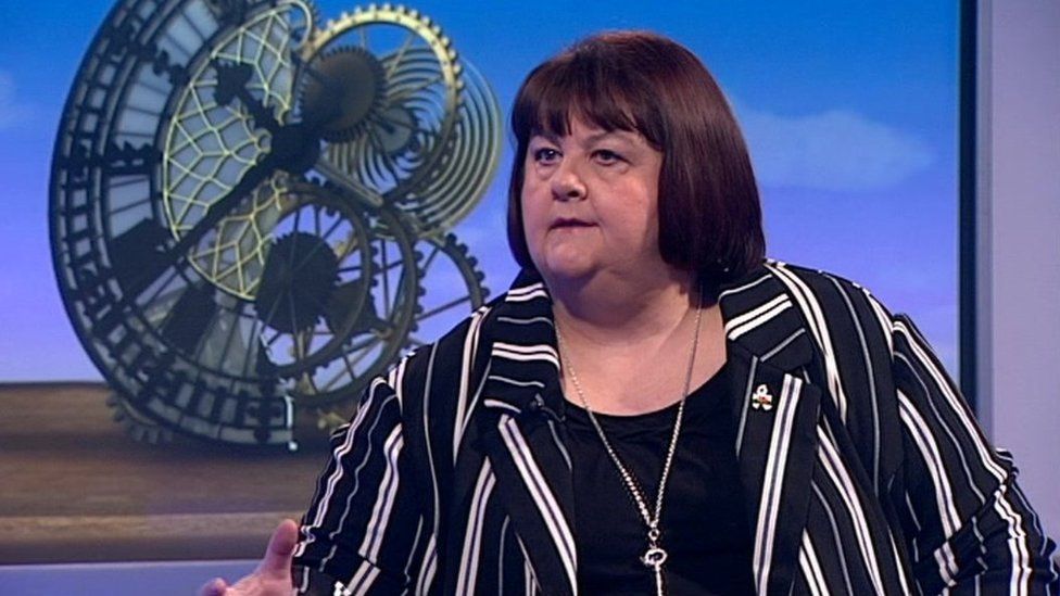 Voting 'should change' for Welsh Labour leader contest - BBC News