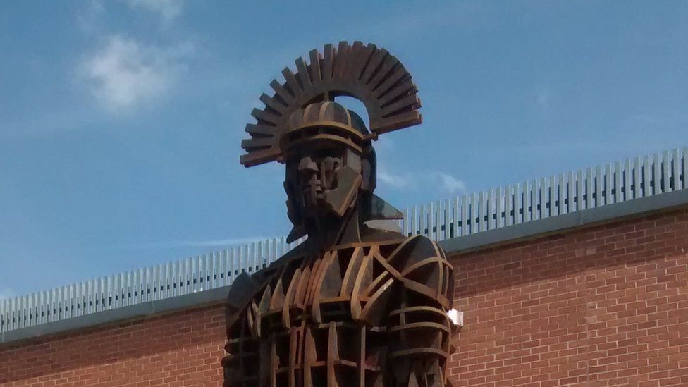 Wallsend Roman fort 8.8ft centurion sculpture revealed - BBC News