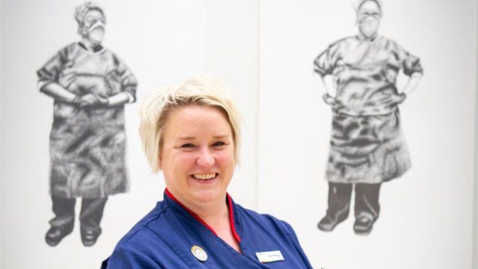 Leeds St James's Hospital artworks pay tribute to Covid-19 workers ...