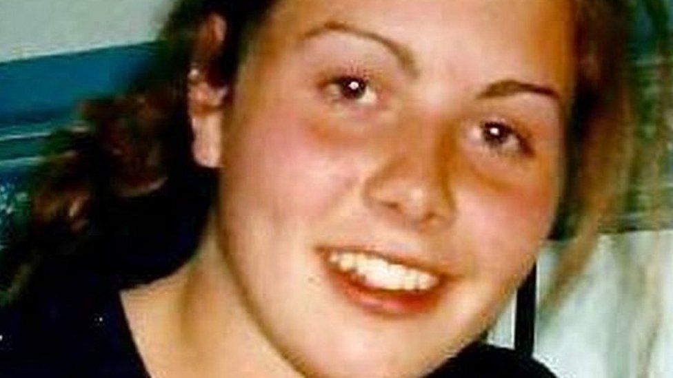 'No interview' after Pte Cheryl James Deepcut death - BBC News