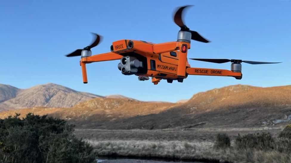 Drones a 'game changer' for Scottish mountain rescue teams - BBC News