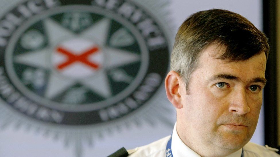 Leo Varadkar defends appointment of Drew Harris - BBC News