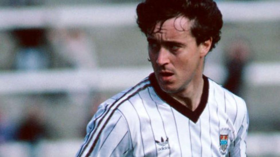 St Mirren legend Billy Abercromby dies aged 65 - BBC Sport