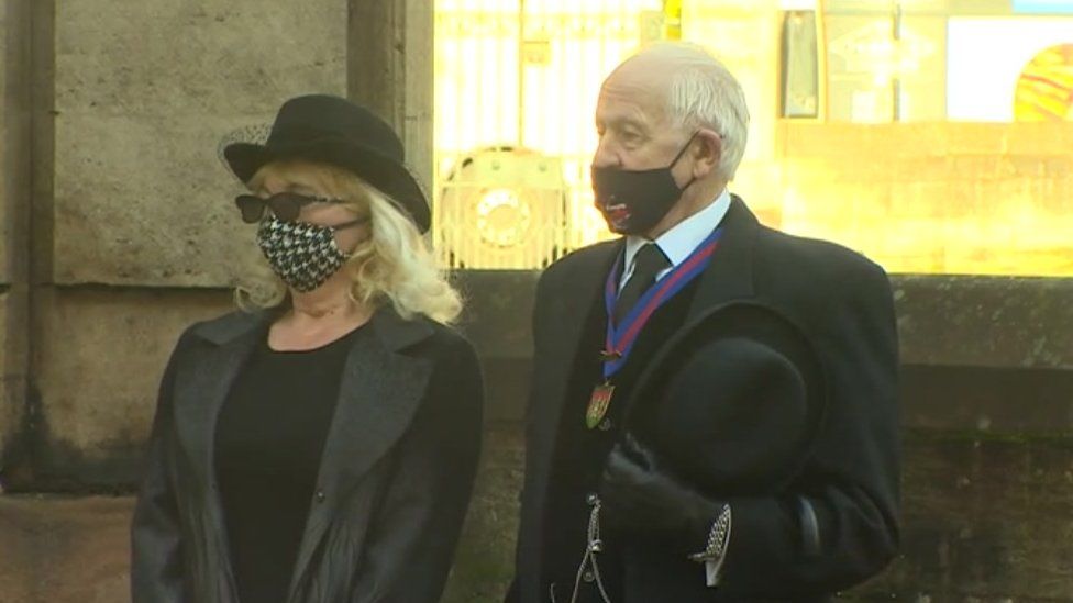 Brian Binley: Northampton says goodbye to former MP - BBC News