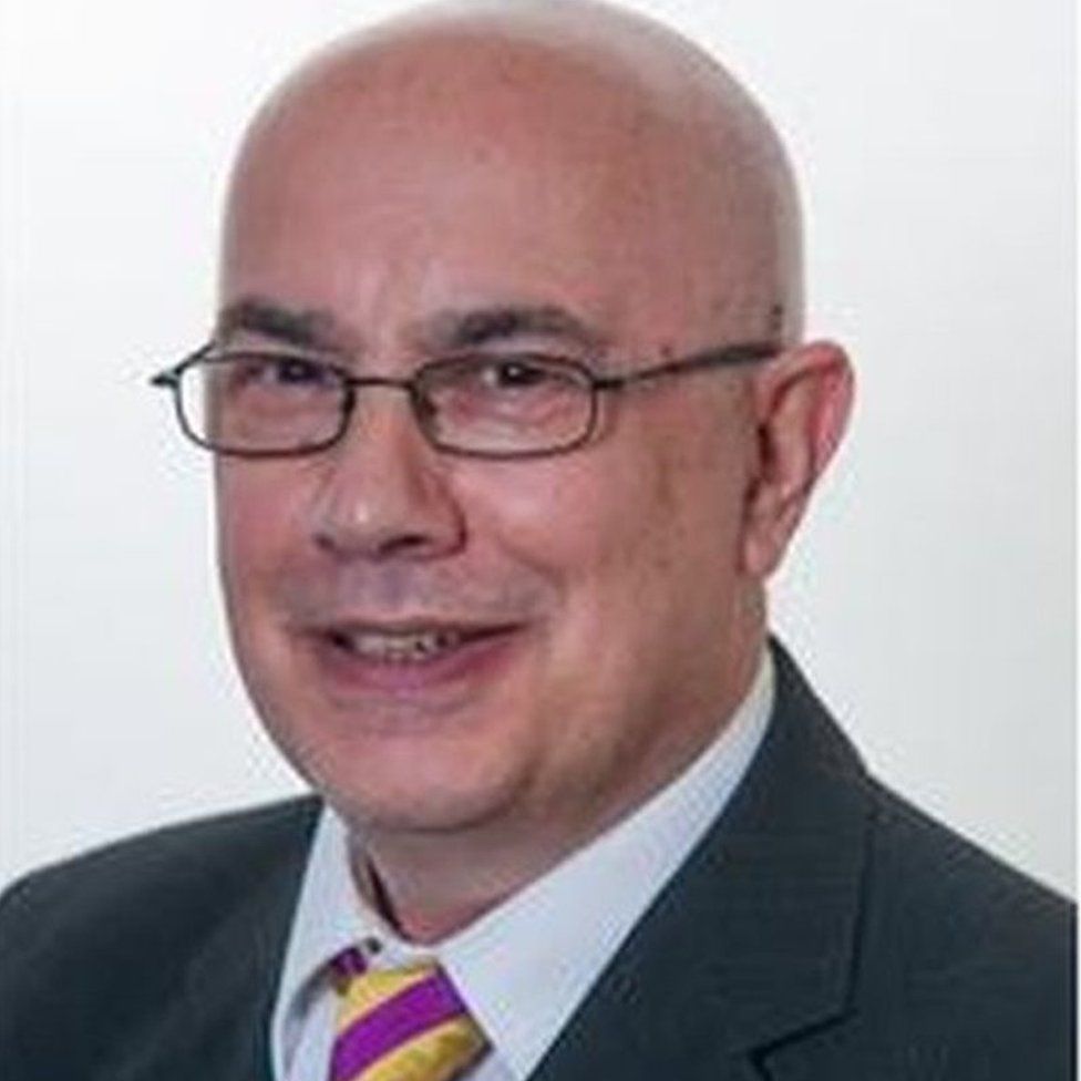 UKIP councillor apologises for 'joking' Remain voters be killed - BBC News