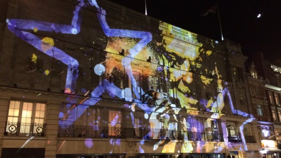 Four-day Lumiere light festival opens in London - BBC News