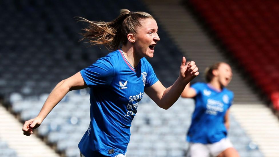 Rangers beat Celtic in semi-final - report & best of the action - BBC Sport