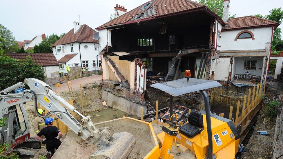 Penarth house collapses during basement extension - BBC News