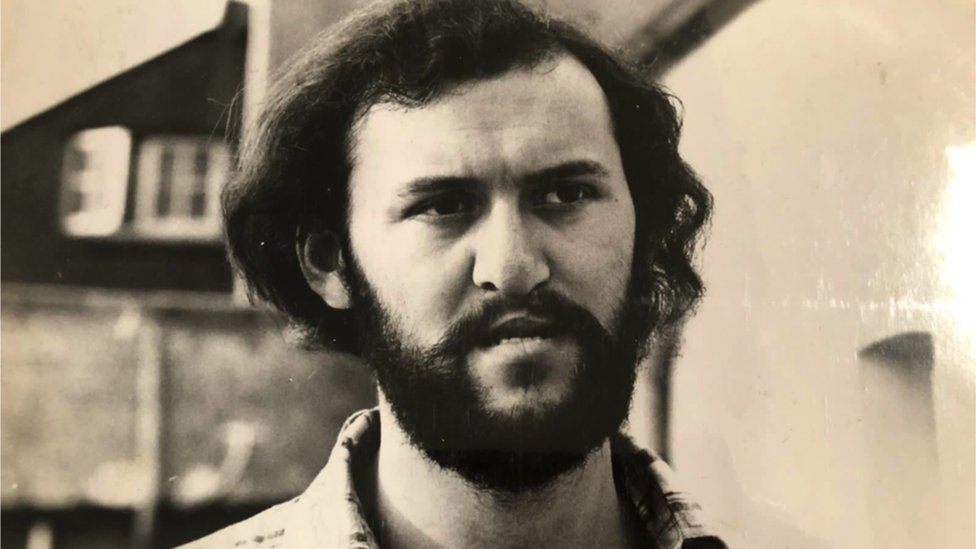 Lle oeddwn i: Delwyn Siôn ac Un Seren - BBC Cymru Fyw