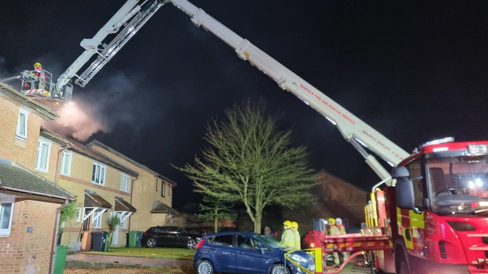 Dereham fire injures one and leaves homes 'uninhabitable' - BBC News