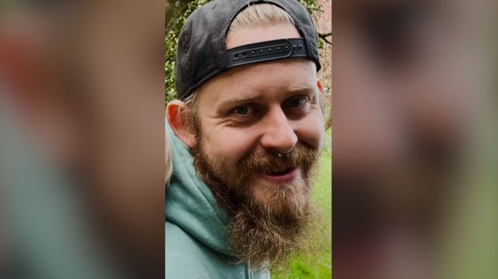 Death of quarry worker crushed by slab accidental, inquest finds - BBC News