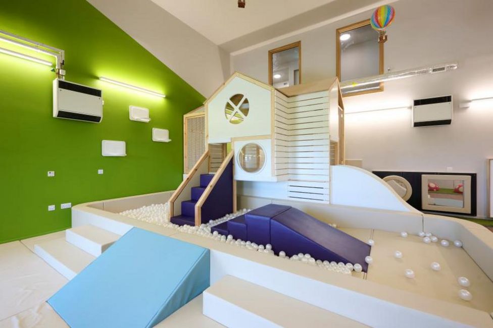 Play and respite centre opens in Highlands - BBC News