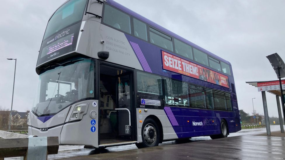 Norwich passengers welcome almost 60 new electric buses - BBC News