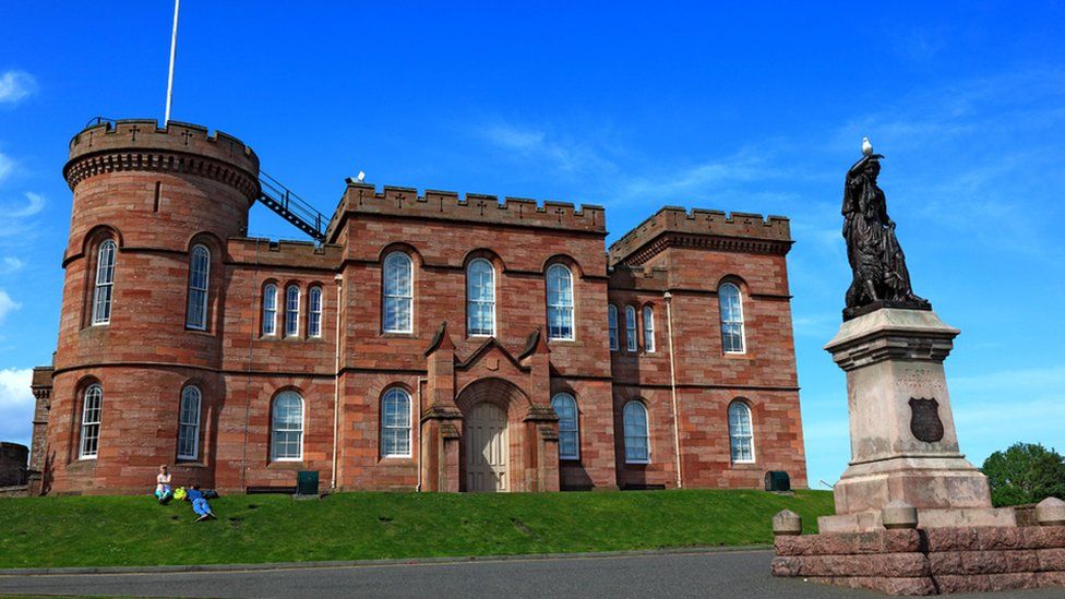 Inverness Castle revamp to begin this year - BBC News