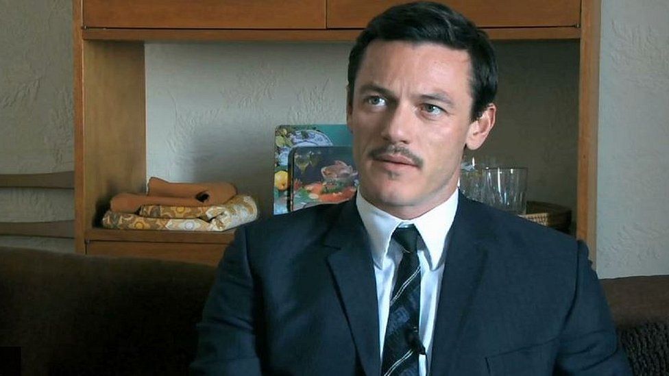 Great Train Robbery: Bruce Reynolds' son on 60th anniversary - BBC News