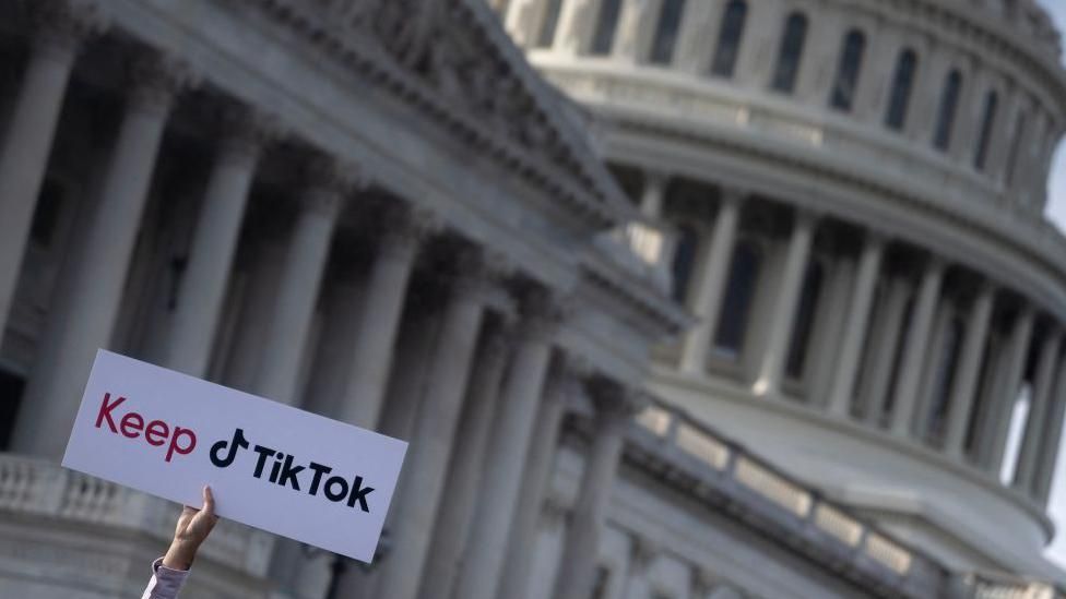 TikTok sues to block US law which could ban app - BBC News