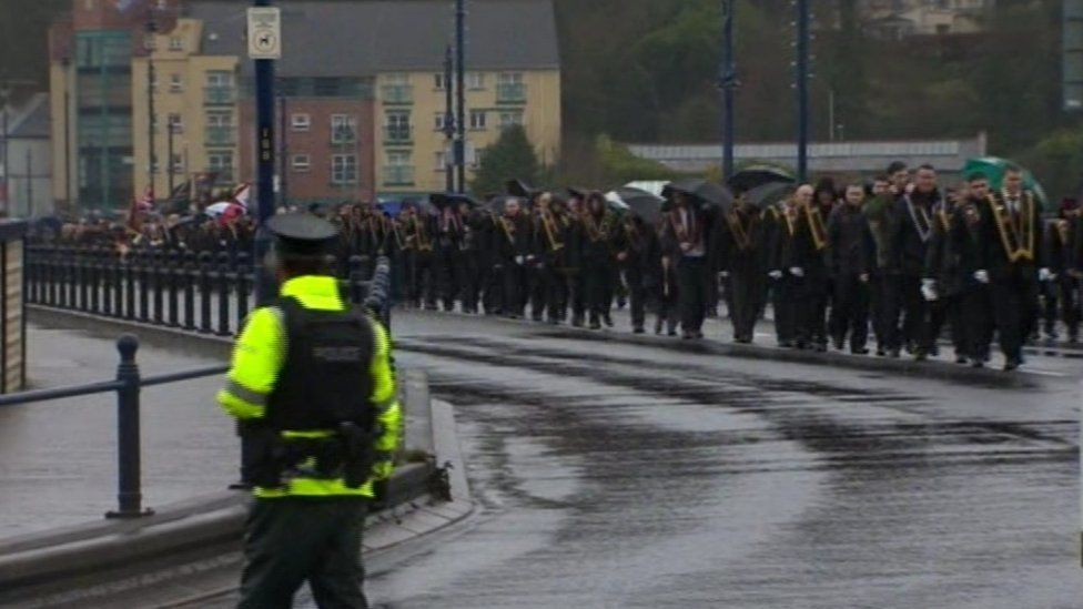 Apprentice Boys mark Siege of Derry with parade - BBC News