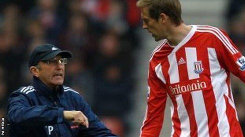 That Peter Crouch podcast: Tony Pulis on rattling Arsenal, Rory Delap ...
