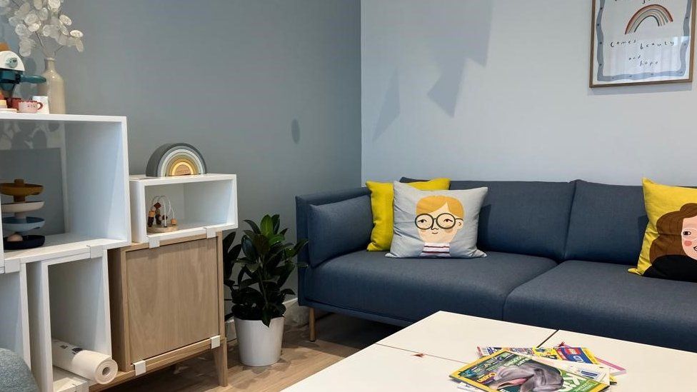 Child victims to get support in first Bairns Hoose - BBC News