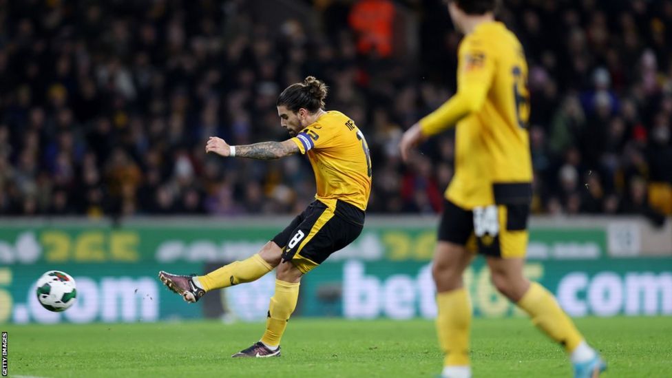 Wolverhampton Wanderers 2-0 Gillingham: Julen Lopetegui gets off to ...