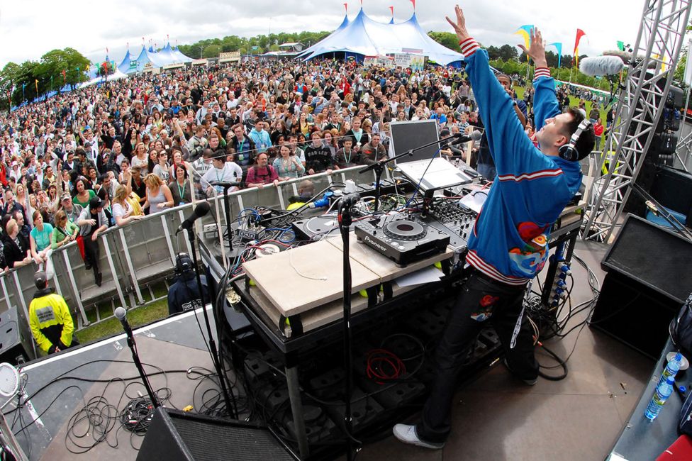 DJ Tim Westwood accused of sex with a 14-year-old - BBC News