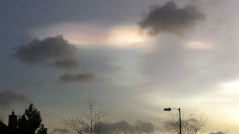 Nacreous clouds: Your photos - BBC News