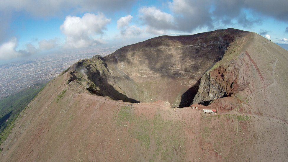 A look at the world from the sky with these drone pics - BBC Newsround