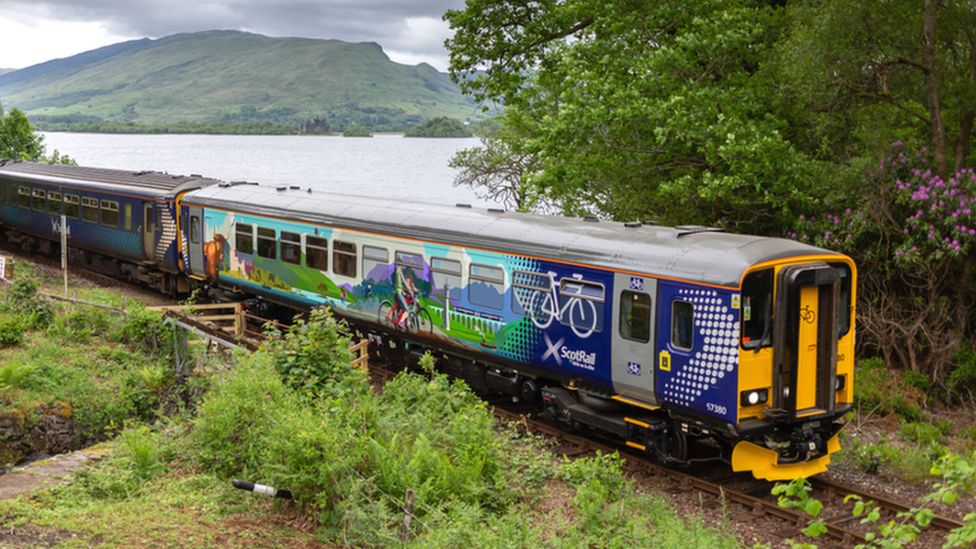Bike carriage rollout on ScotRail over the summer - BBC News